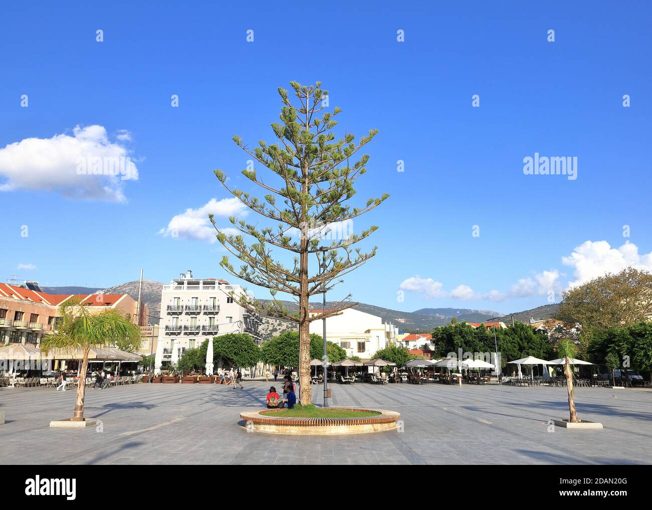 The view across Platia Vallianou (Central Square) in the centre of the ...