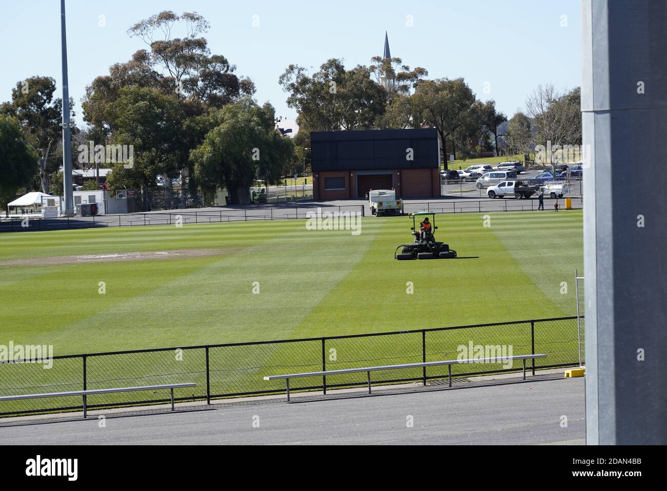 Cutting the grass at Rosalind park Bendigo Australia Stock Photo - Alamy