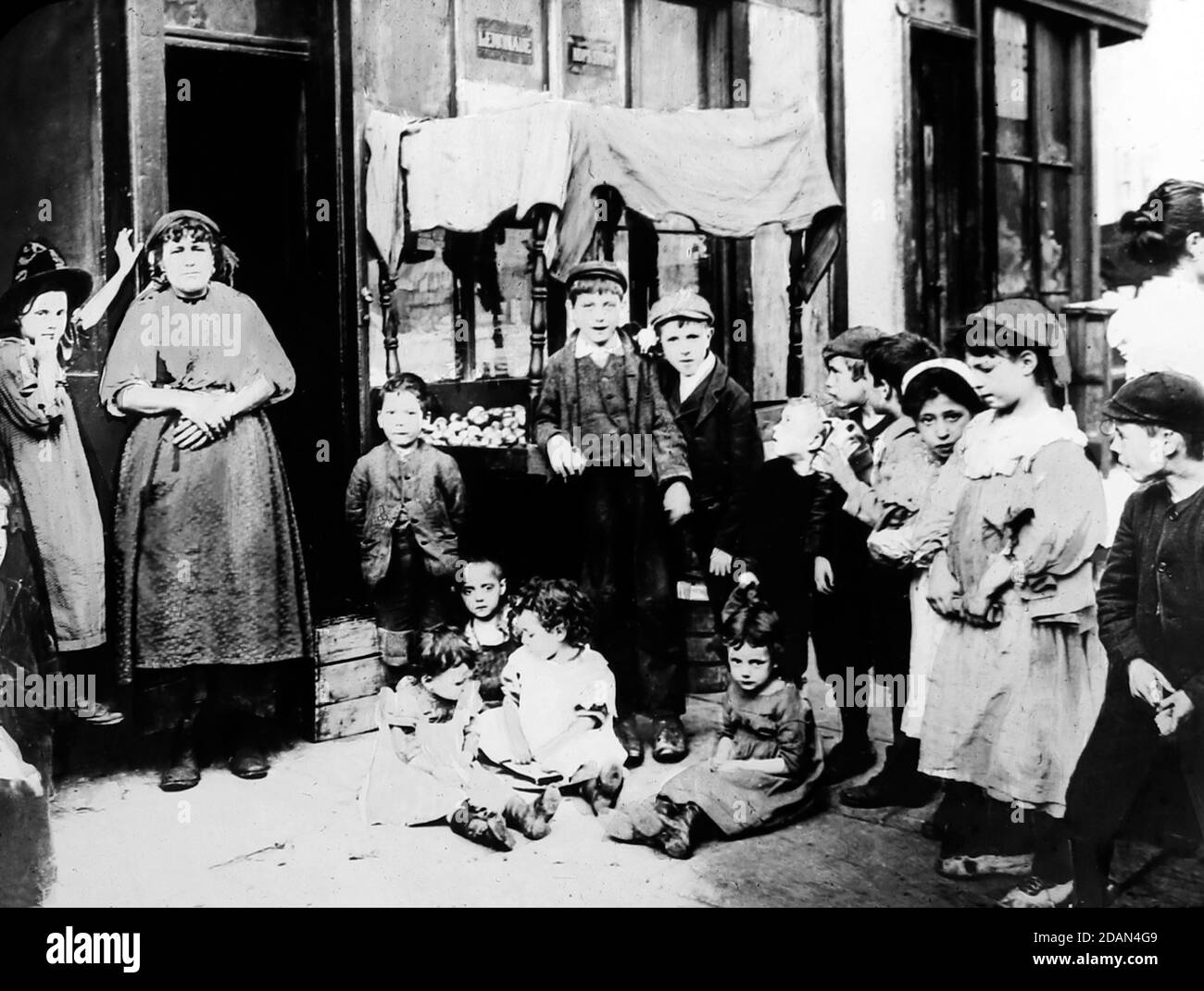 Slums london hi-res stock photography and images - Alamy