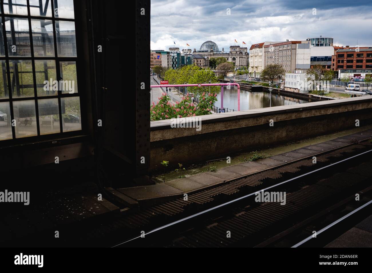 railway station in berlin with view on parliament Stock Photo - Alamy