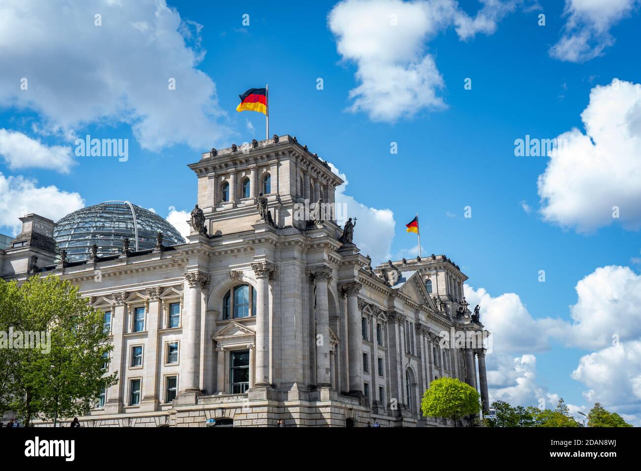 De berlin reichstag hi-res stock photography and images - Alamy