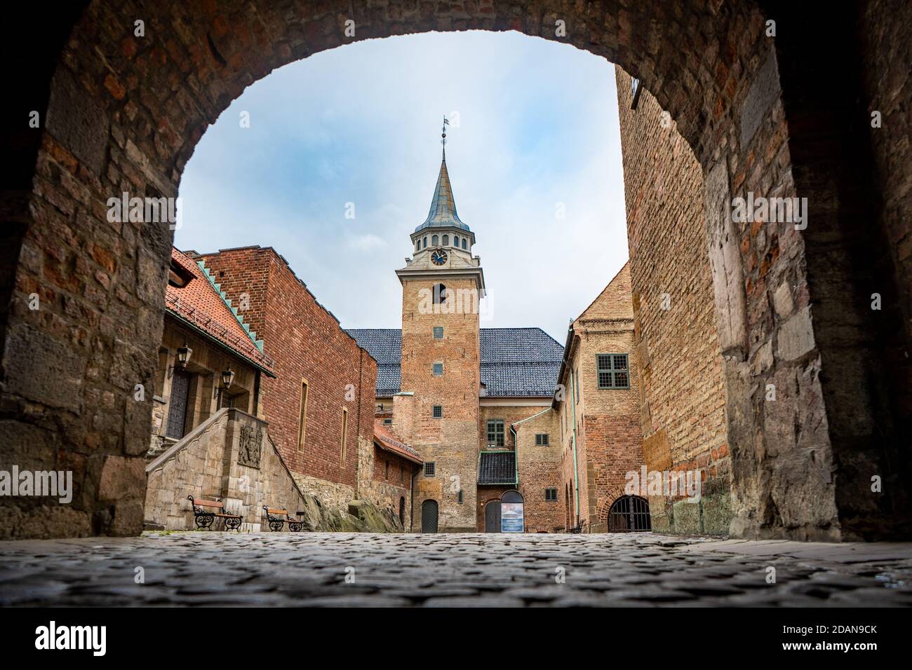 entering a castle through the main gate Stock Photo - Alamy