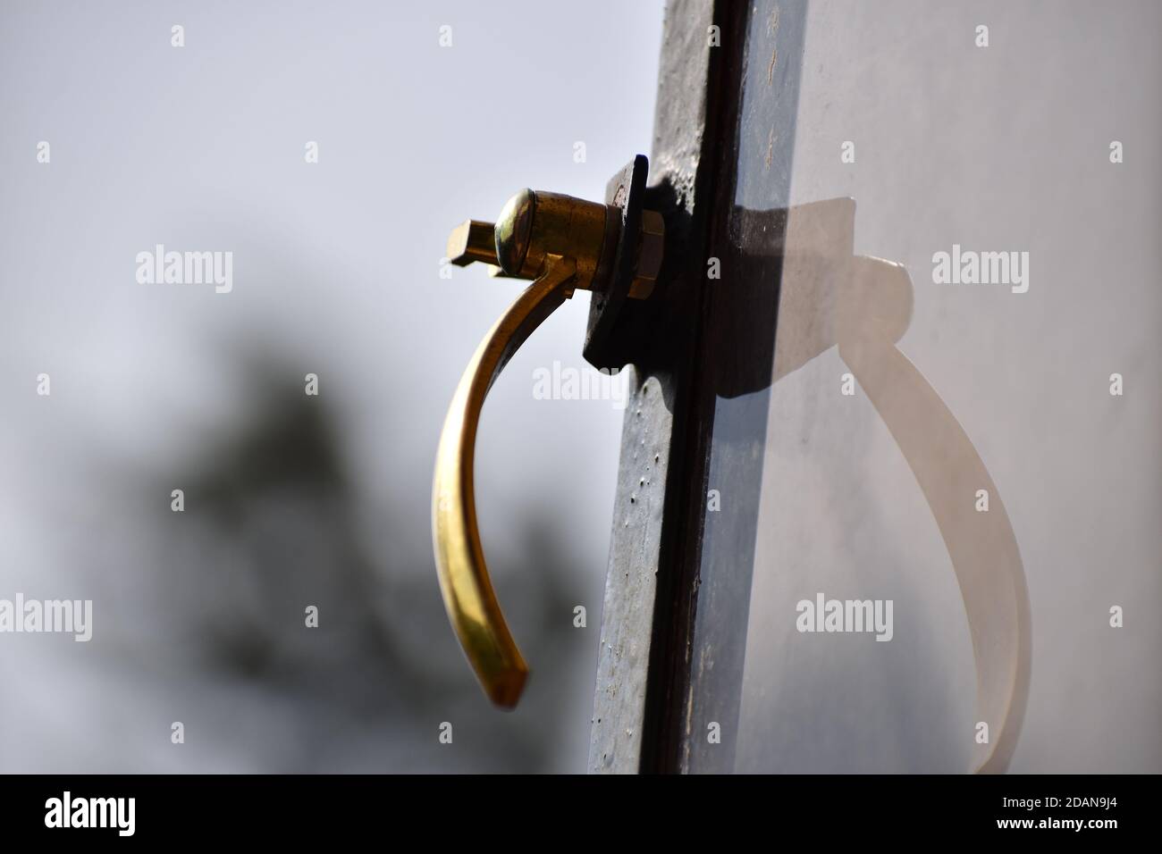 Open sesame hi-res stock photography and images - Alamy