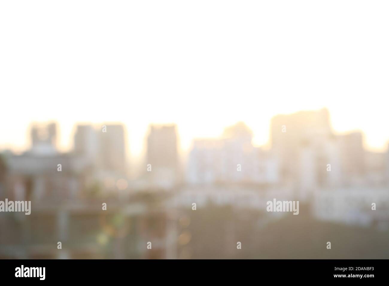 City blurred skyline hi-res stock photography and images - Alamy