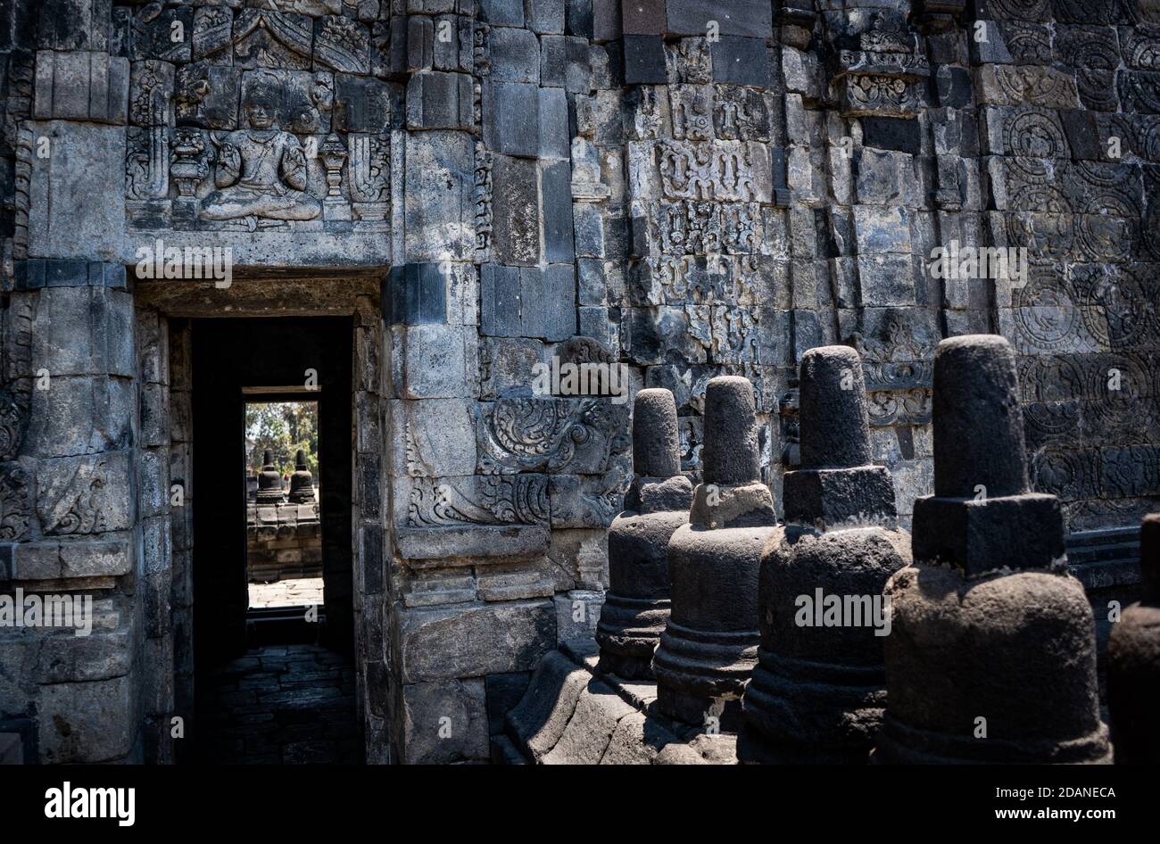 inside an ancient buddhism temple Stock Photo - Alamy