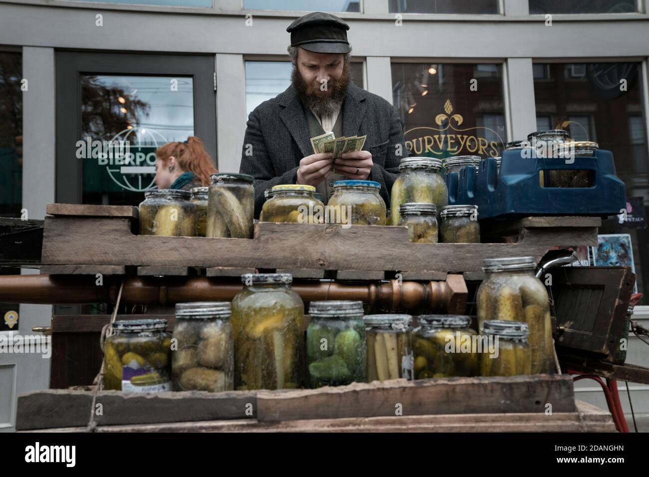 An american pickle seth rogen hi-res stock photography and images - Alamy