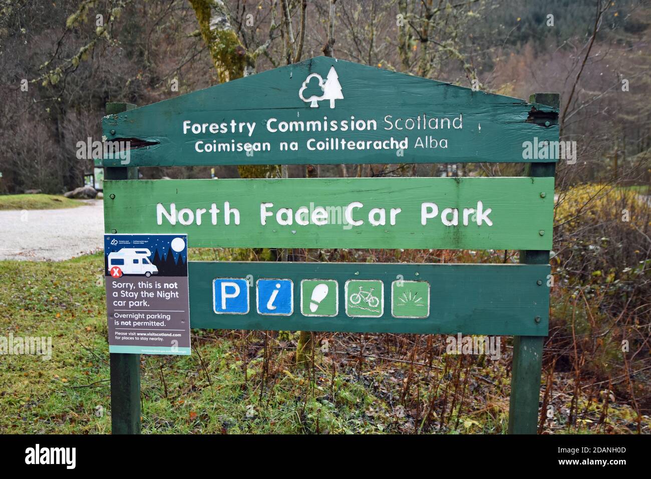 Sign scotland forestry commission green hi-res stock photography and ...