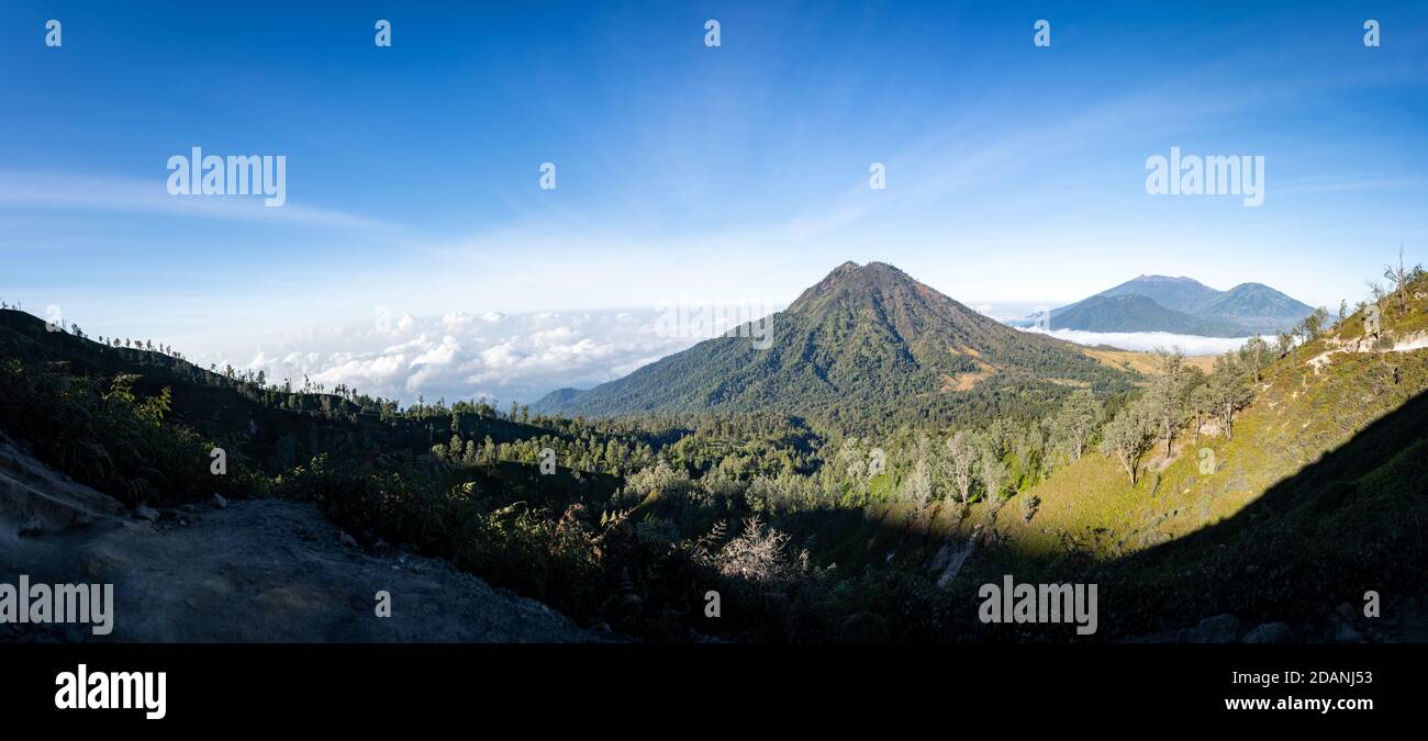 panoramic view of vulcano above the clouds on ijen java Stock Photo - Alamy