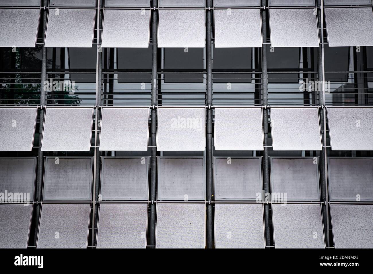 Curtain wall system hi-res stock photography and images - Alamy
