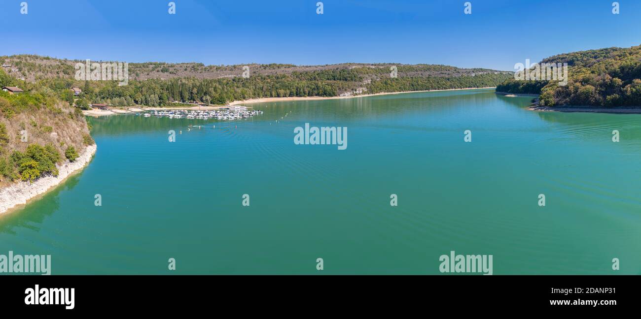Vouglans lake hi-res stock photography and images - Alamy