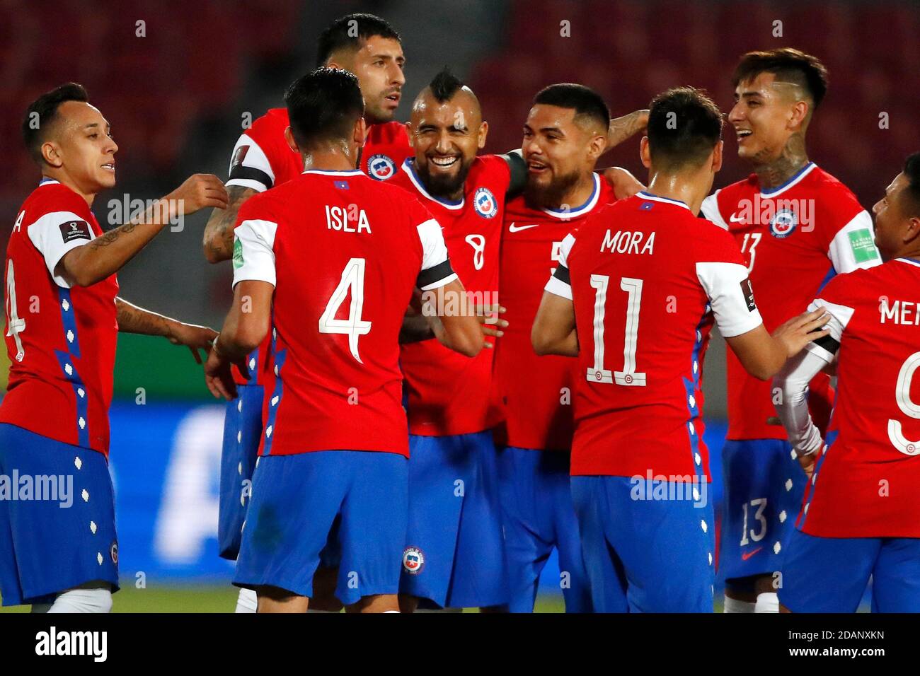 Arturo vidal chile perú hi-res stock photography and images - Alamy