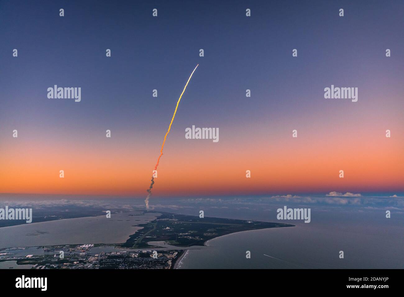 A United Launch Alliance (ULA) Atlas V rocket carrying the NROL-101 ...
