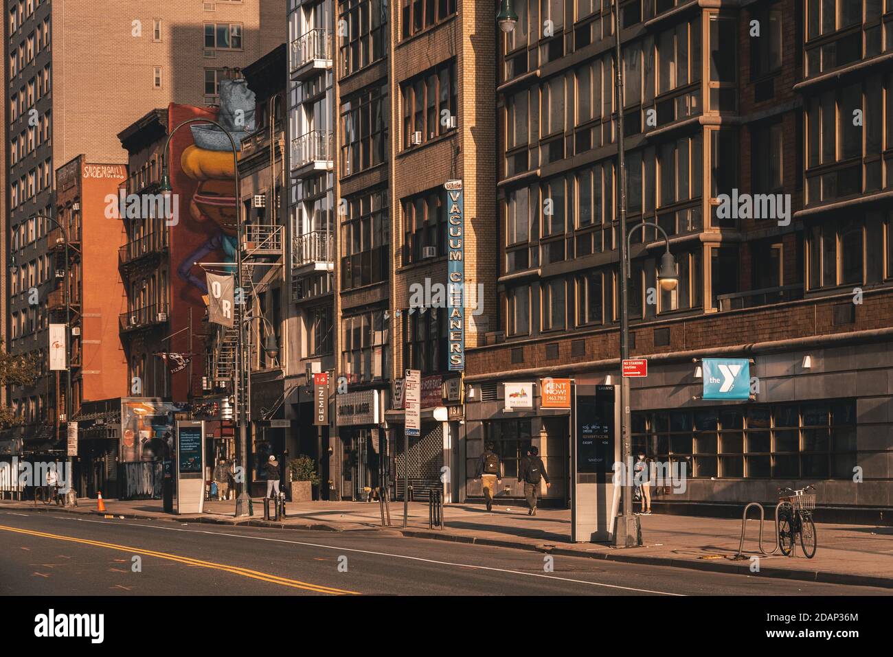 14th street new york hi-res stock photography and images - Alamy