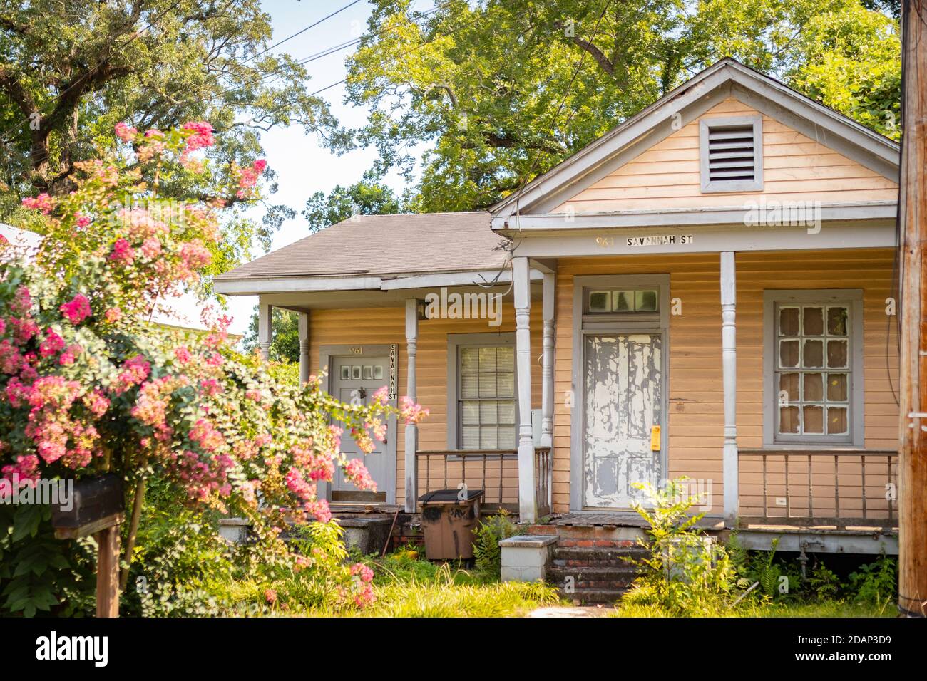 classic American clapboard house in the Deep South Stock Photo - Alamy