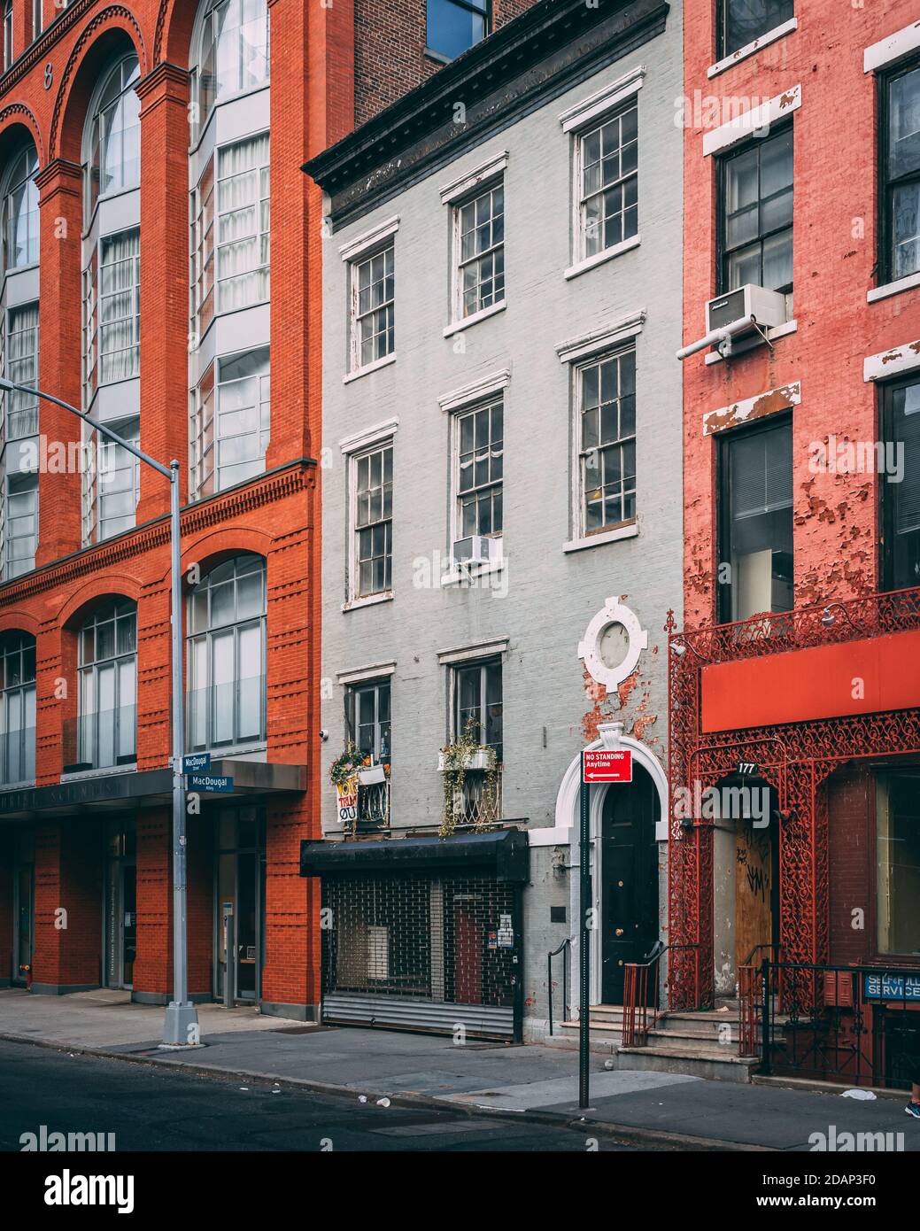 Macdougal street hi-res stock photography and images - Alamy