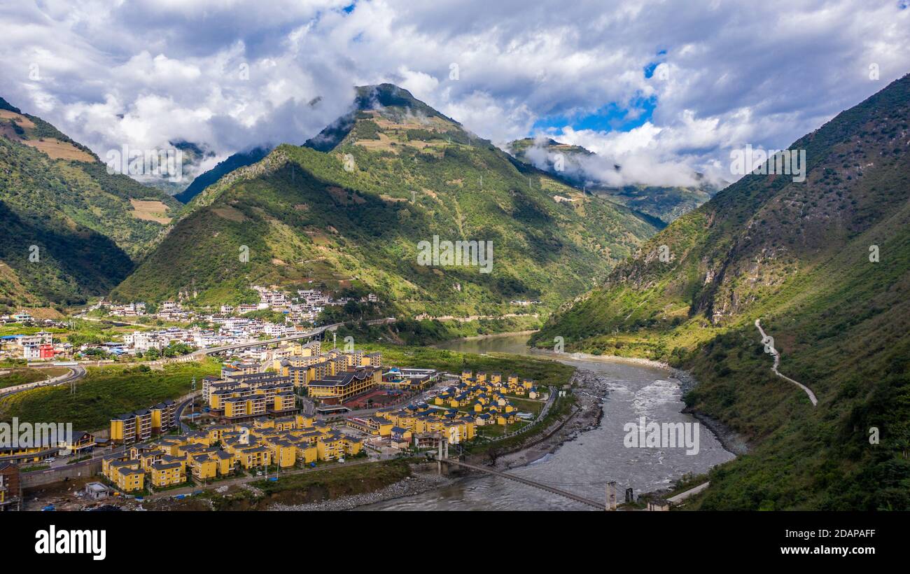 Yunbo hi-res stock photography and images - Alamy