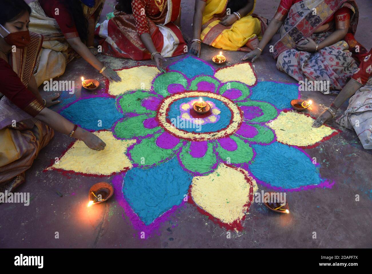 Rangoli kolkata hi-res stock photography and images - Alamy