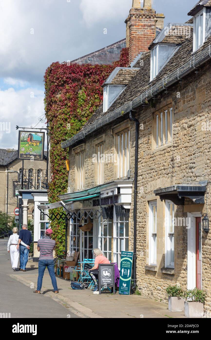 Cotswolds cafe hi-res stock photography and images - Alamy
