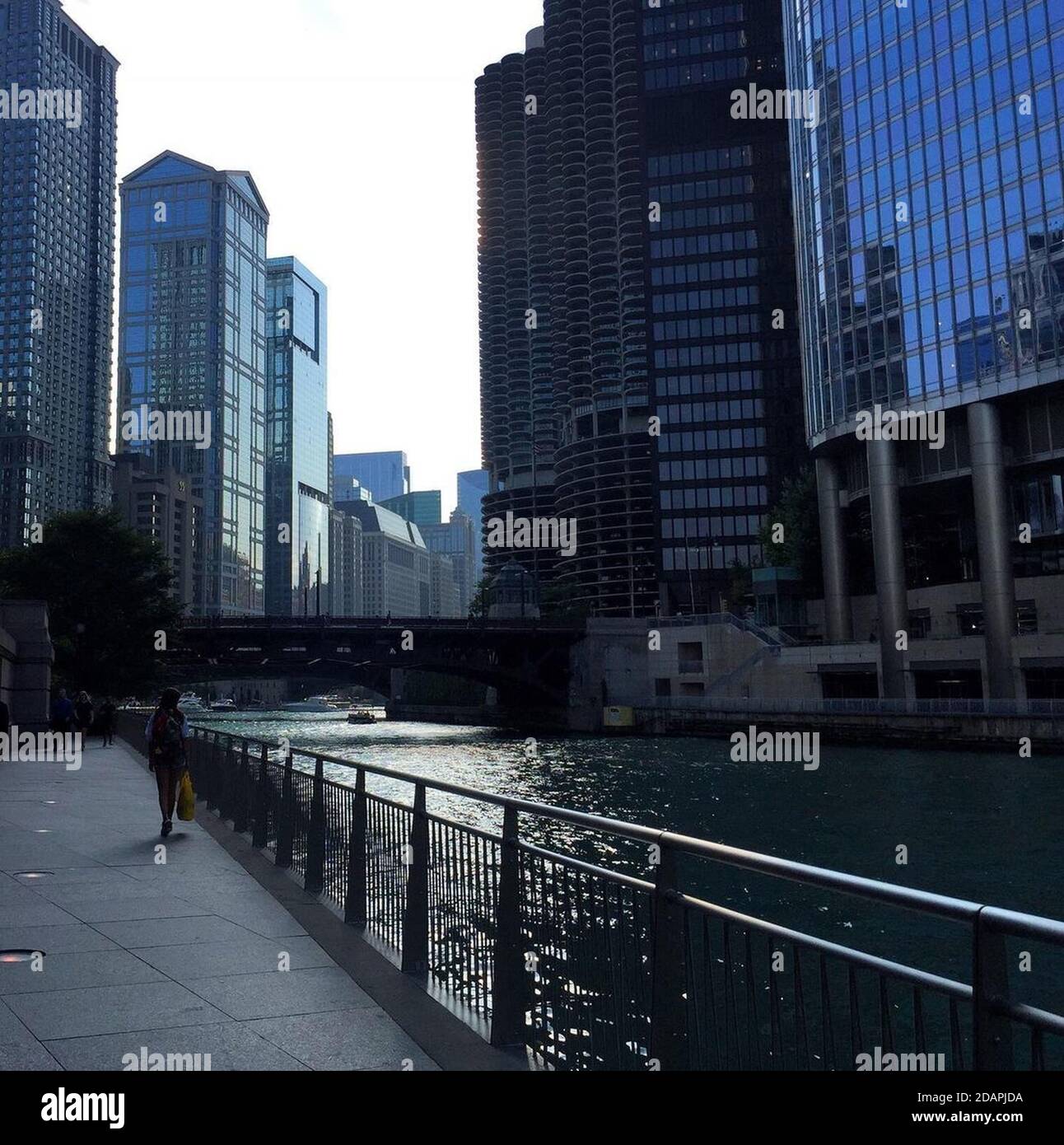 view from chicago's riverside walk Stock Photo - Alamy