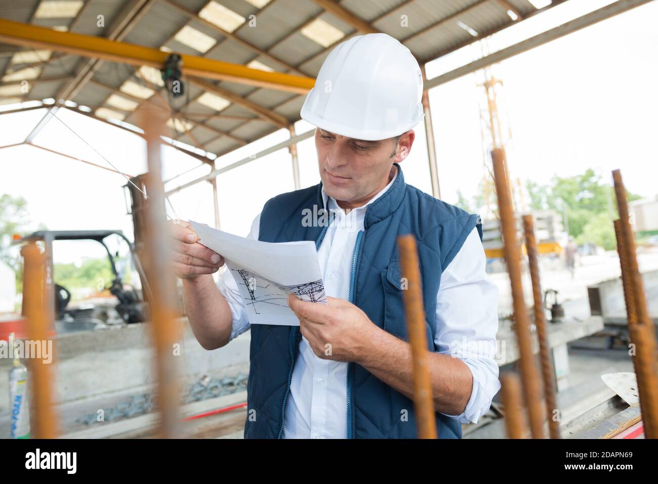 Consult construction contractor hi-res stock photography and images - Alamy