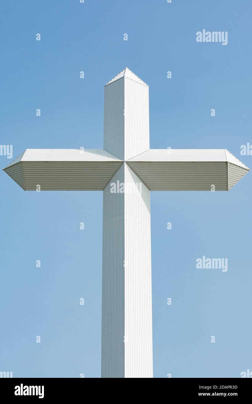 Large cross on side of highway. Effingham, Illinois, USA Stock Photo ...