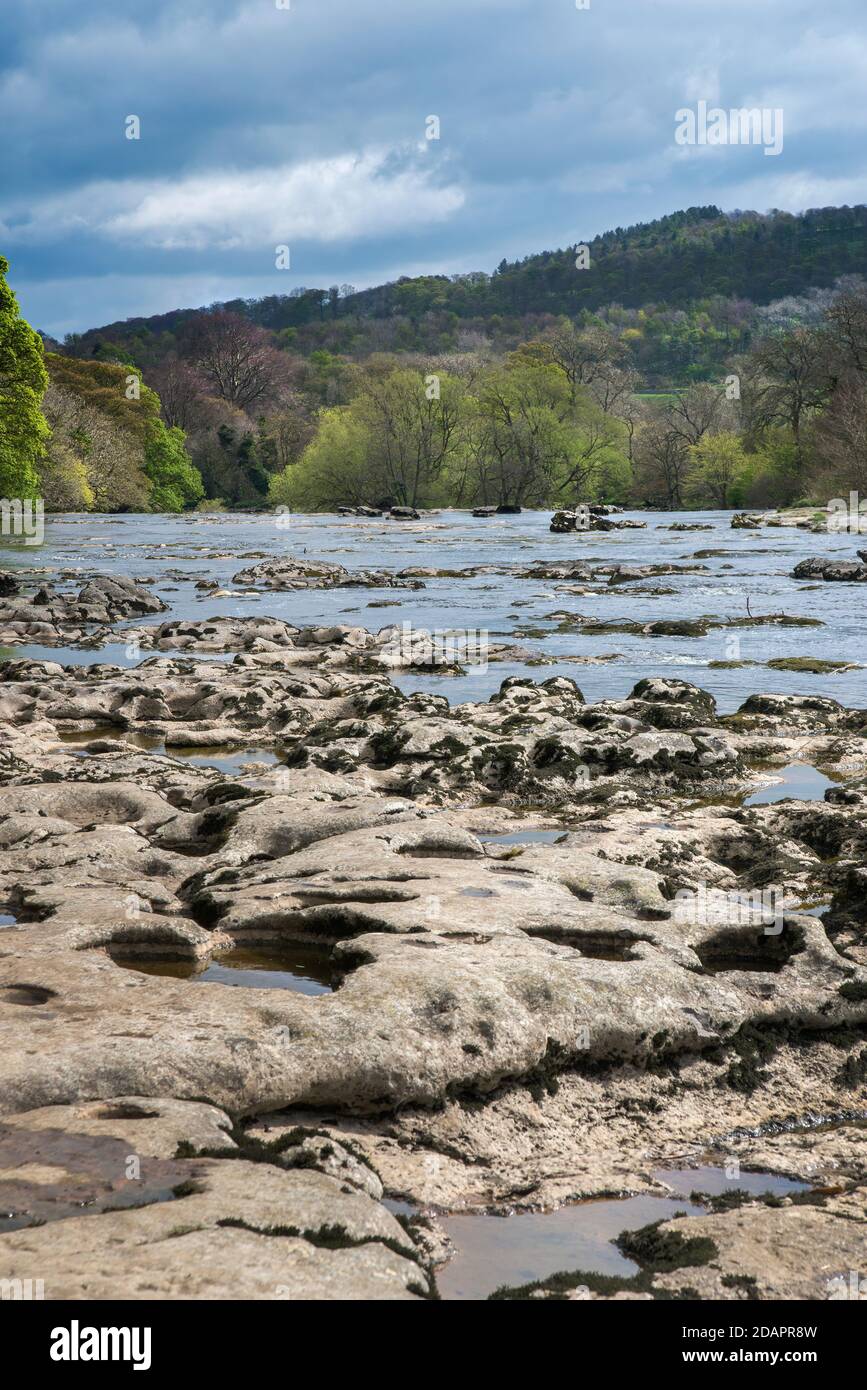 Aysgarth Falls never fails to be spectacular on every visit Stock Photo ...