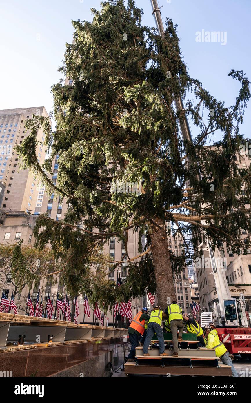 New York, NY - November 14, 2020: 2020 75-foot Rockefeller Center ...