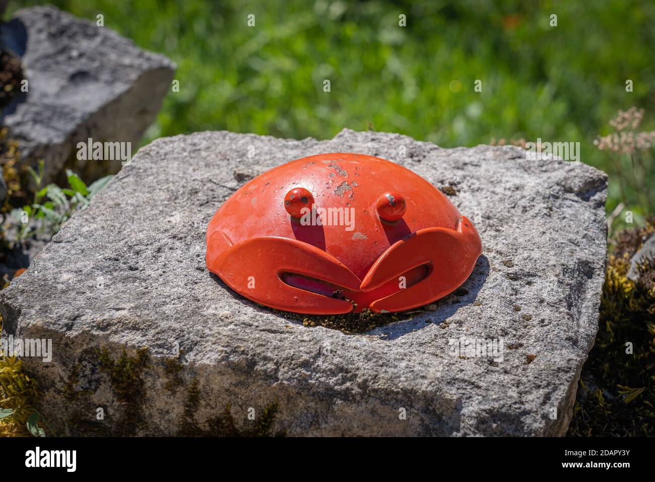 Red crab bridge hi-res stock photography and images - Alamy