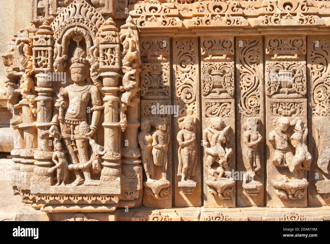 Ancient art statues in a shrine, India Stock Photo - Alamy