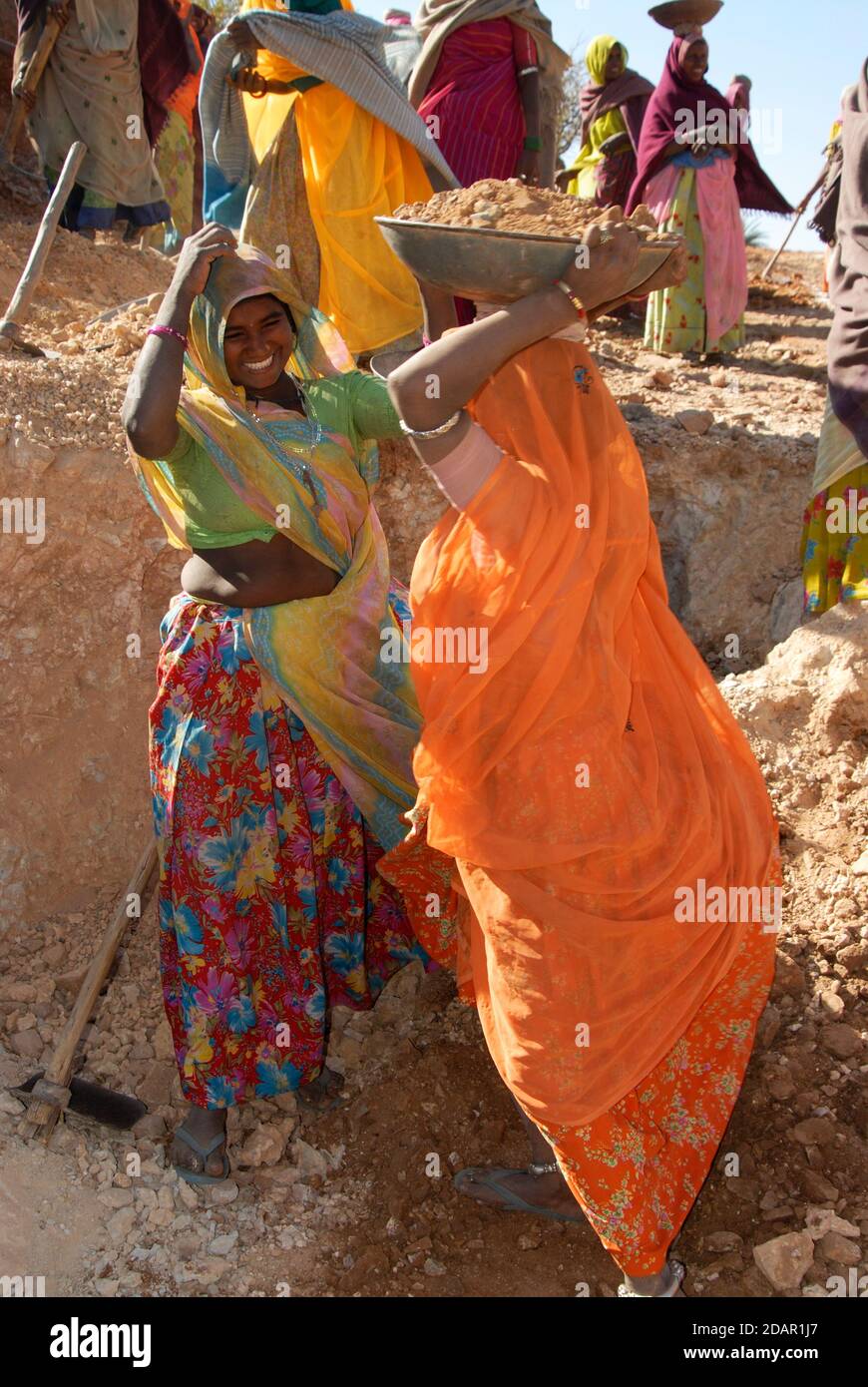 Women Labourer High Resolution Stock Photography and Images - Alamy