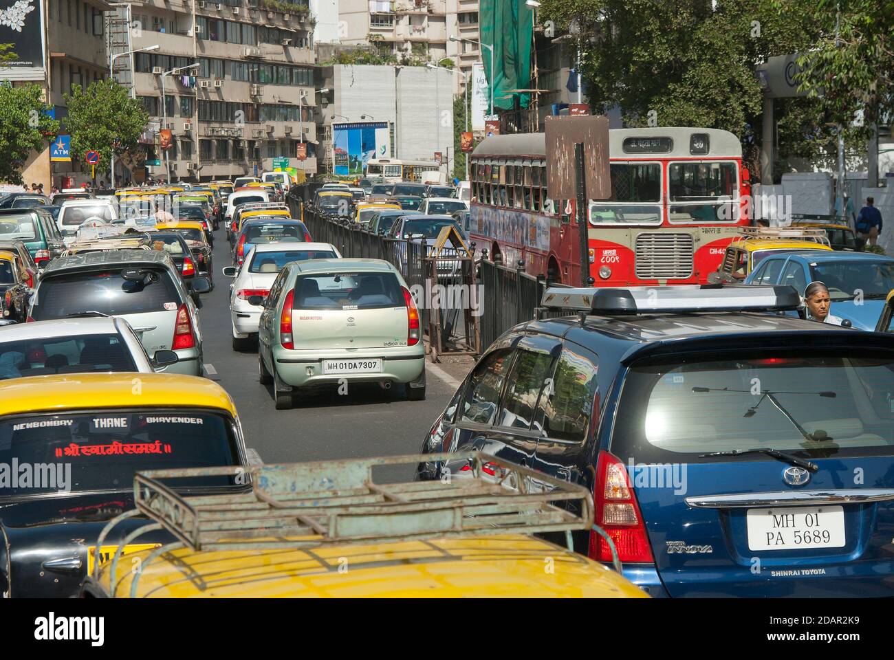 Car pollution india hi-res stock photography and images - Alamy