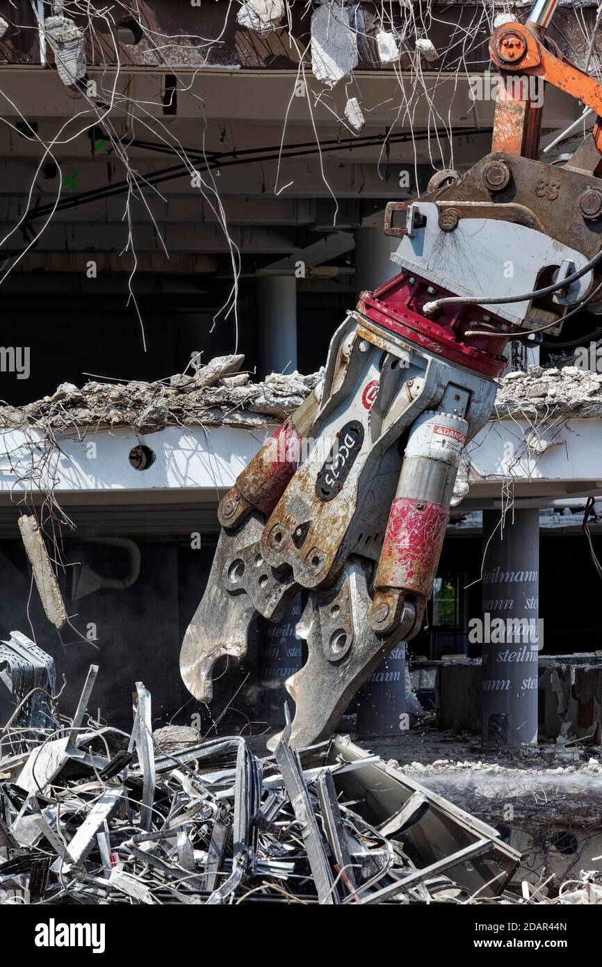 Demolition pliers, demolition shears of a hydraulic excavator, building ...