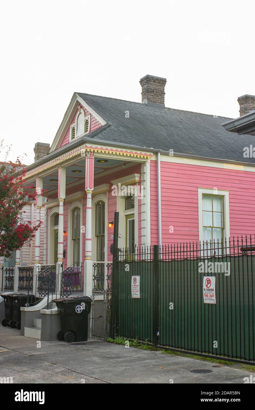 Timber shacks hi-res stock photography and images - Alamy