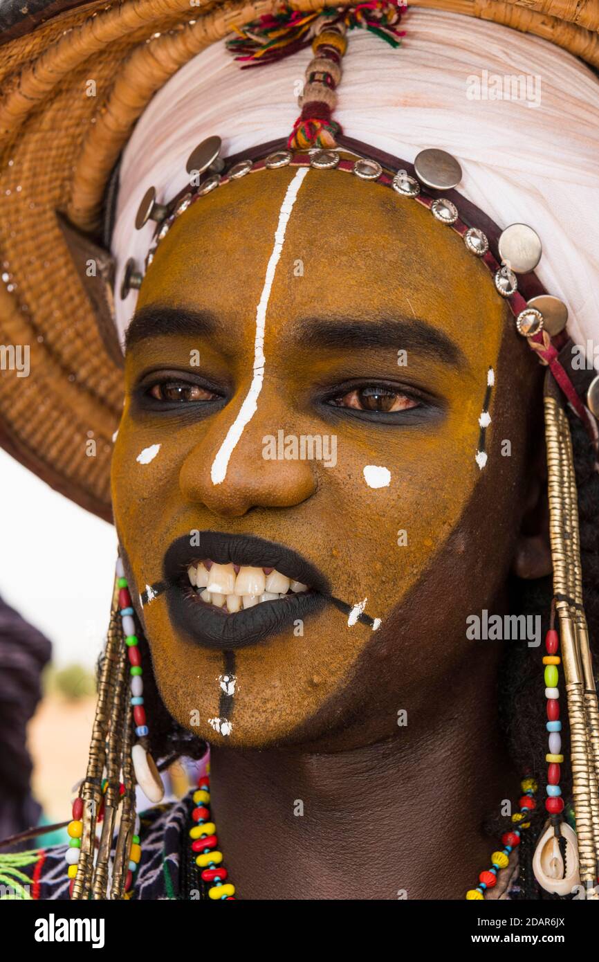 Wodaabe man hi-res stock photography and images - Alamy