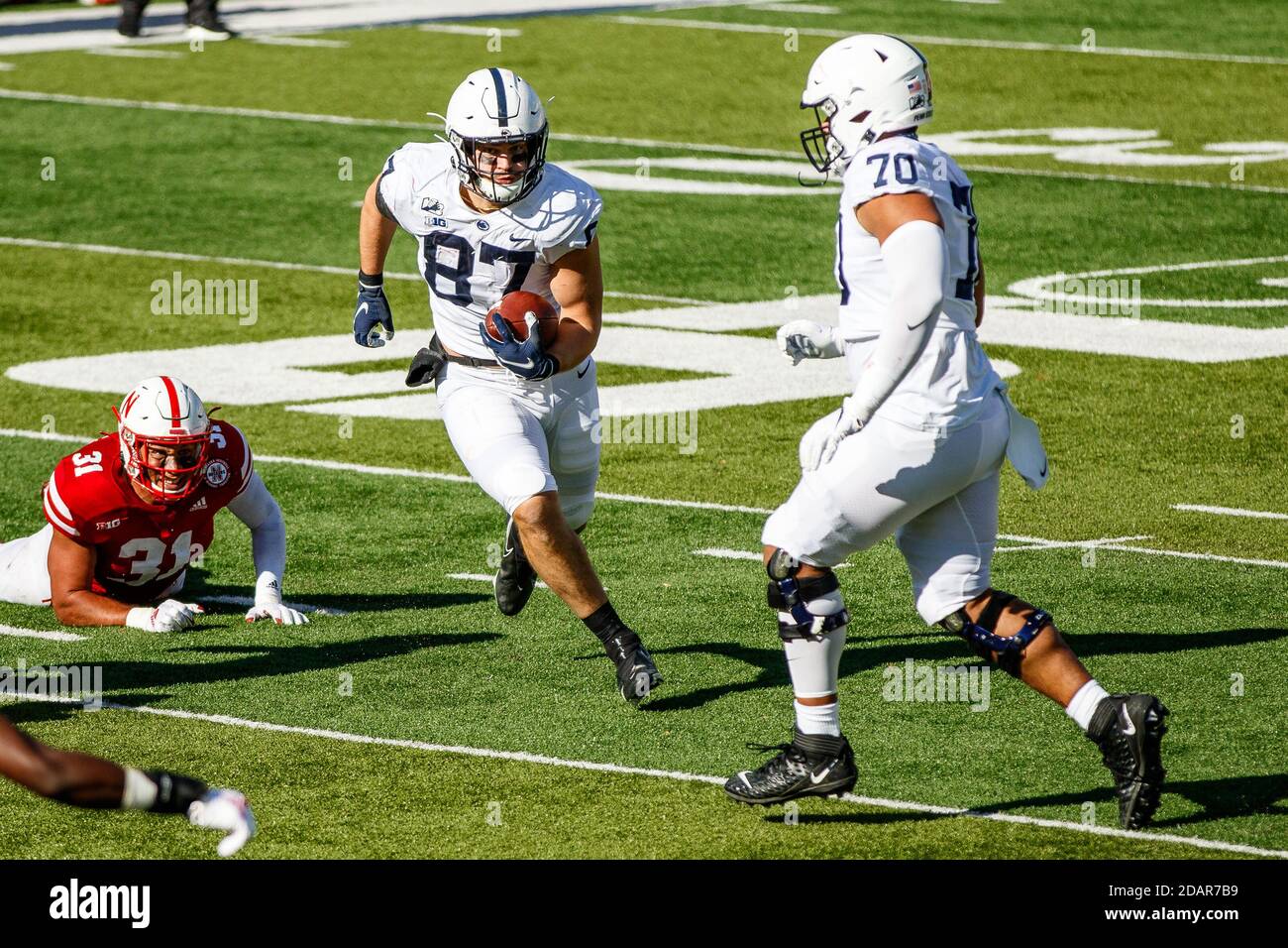 Lincoln, NE. U.S. 14th Nov, 2020. Penn State Nittany Lions tight end ...