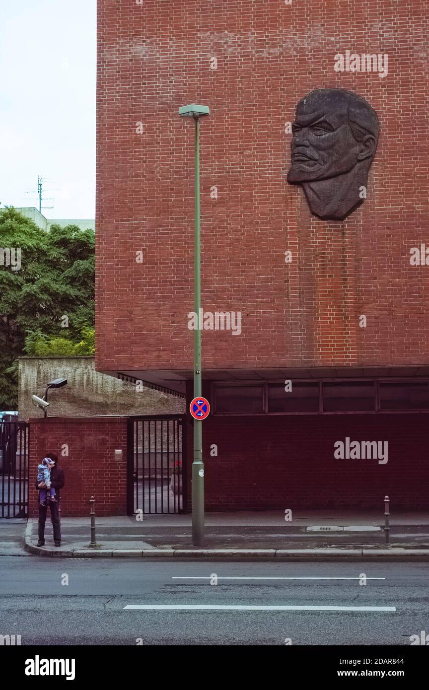 Lenin Relief, Behrenstrasse, Berlin, Germany Stock Photo - Alamy
