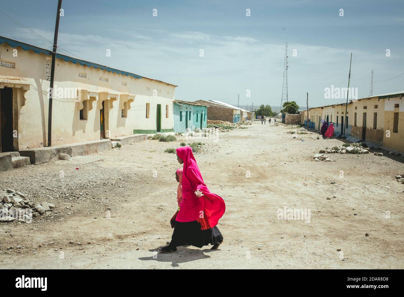 Girls crossing the road, Erigavo, Sanaag, Somaliland Stock Photo - Alamy