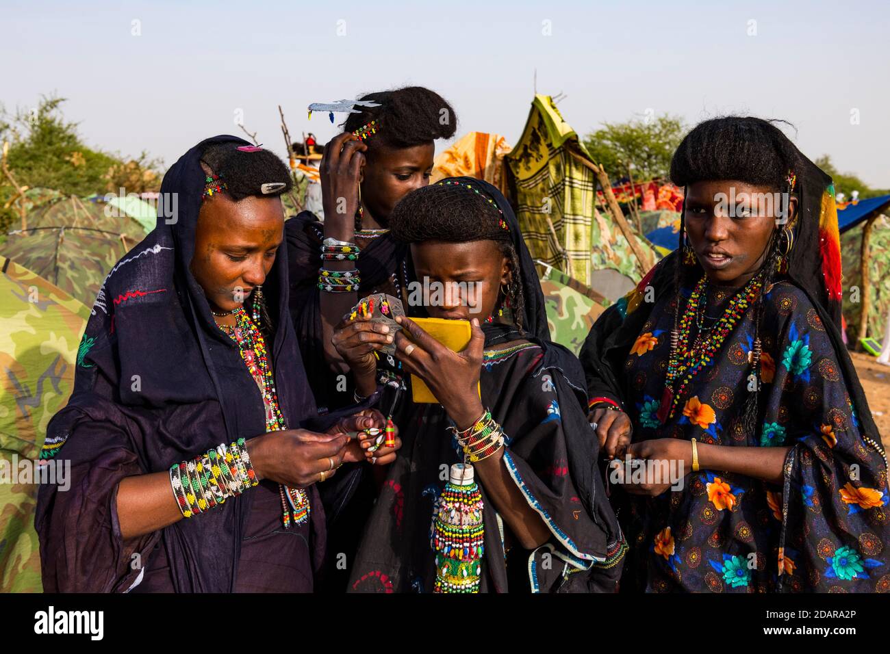 Wodaabe woman at festival hi-res stock photography and images - Alamy