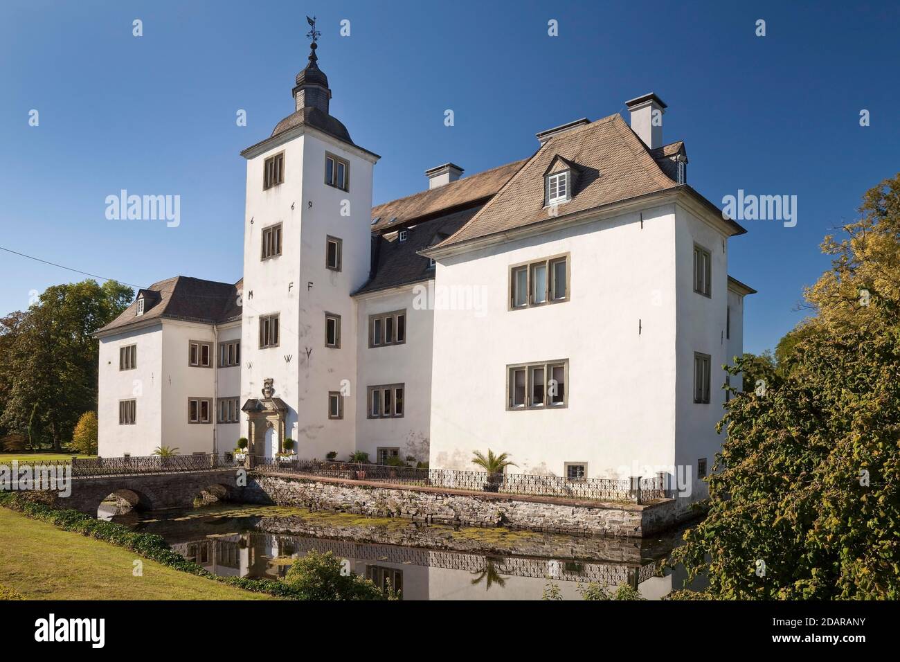 Laer Castle, Meschede, Sauerland, North Rhine-Westphalia, Germany Stock ...