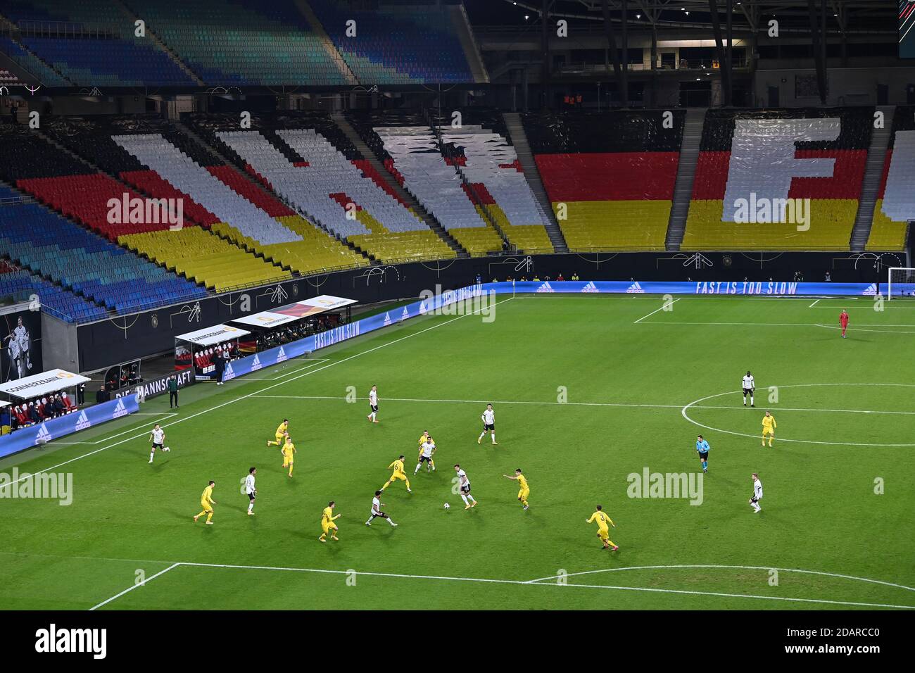 Empty red bull hi-res stock photography and images - Alamy