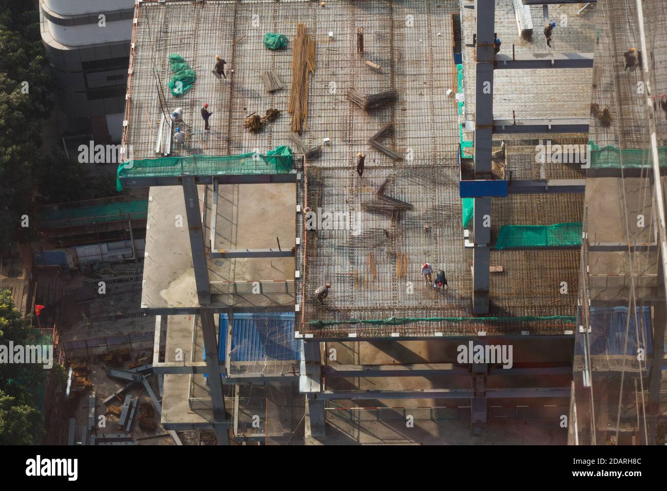 Highrise skyscraper hi-res stock photography and images - Alamy