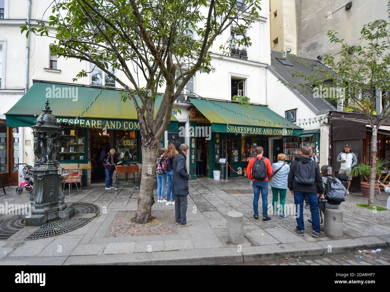 The famous old book store in Paris, France, Shakespeare and Company on ...