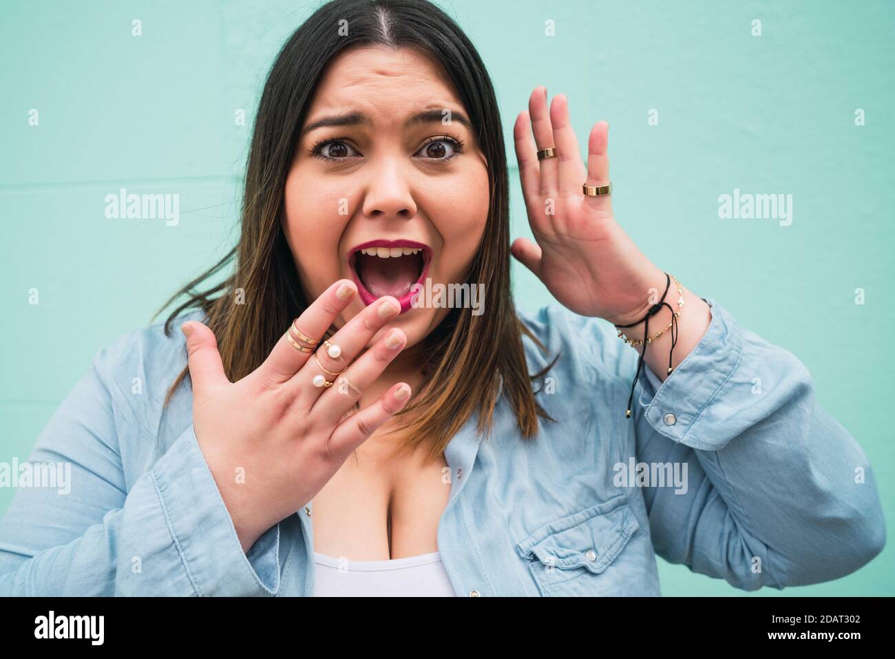 Young woman with shocked expression Stock Photo - Alamy Young woman with shocked expression Stock Photo - Alamy