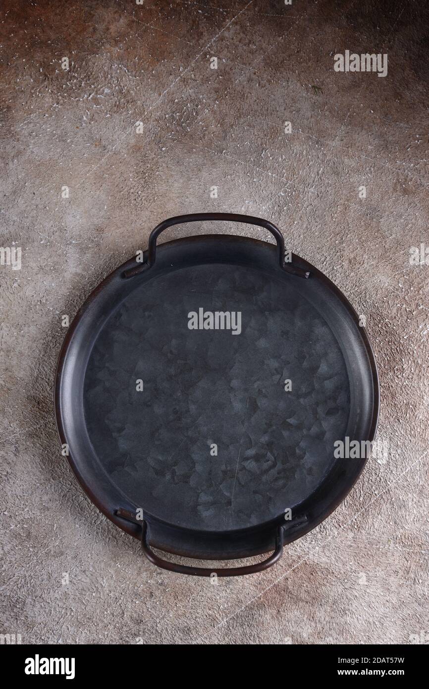 empty clean plate on background with copy space Stock Photo - Alamy