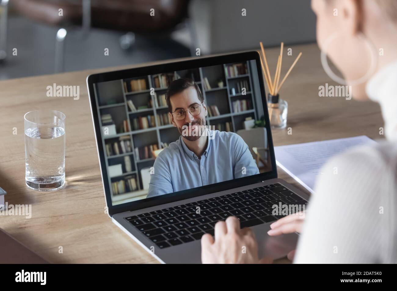 Virtual business partner hi-res stock photography and images - Alamy