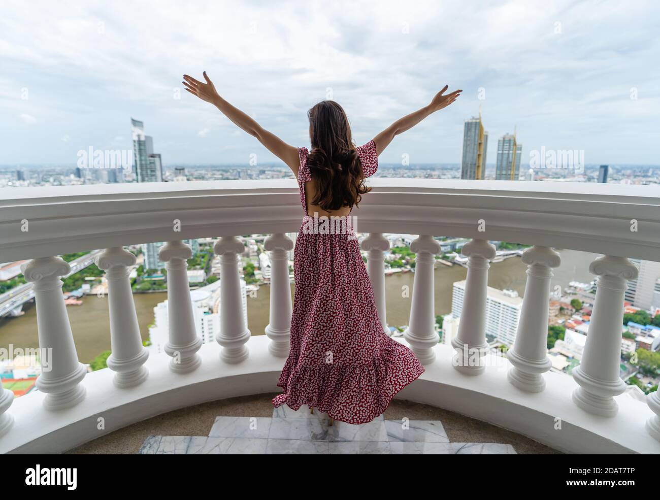 High raised building hi-res stock photography and images - Alamy