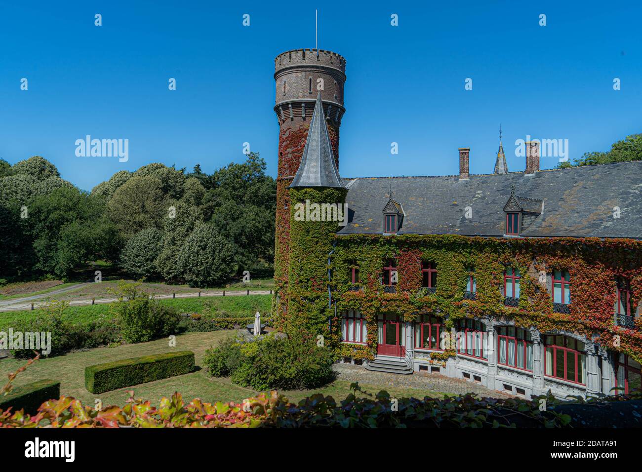 Public castle in torhout "kasteel wynendaele" . The beauty of belgium ...