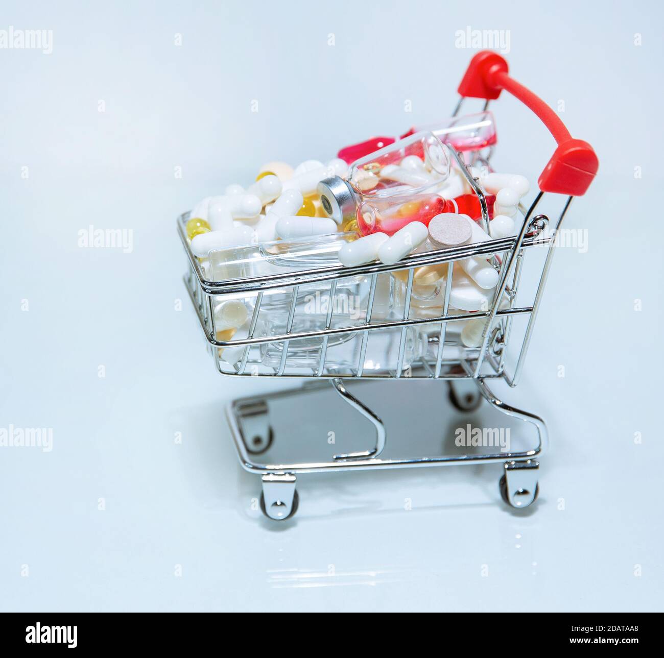 top view. shopping cart with a variety of medicines Stock Photo - Alamy