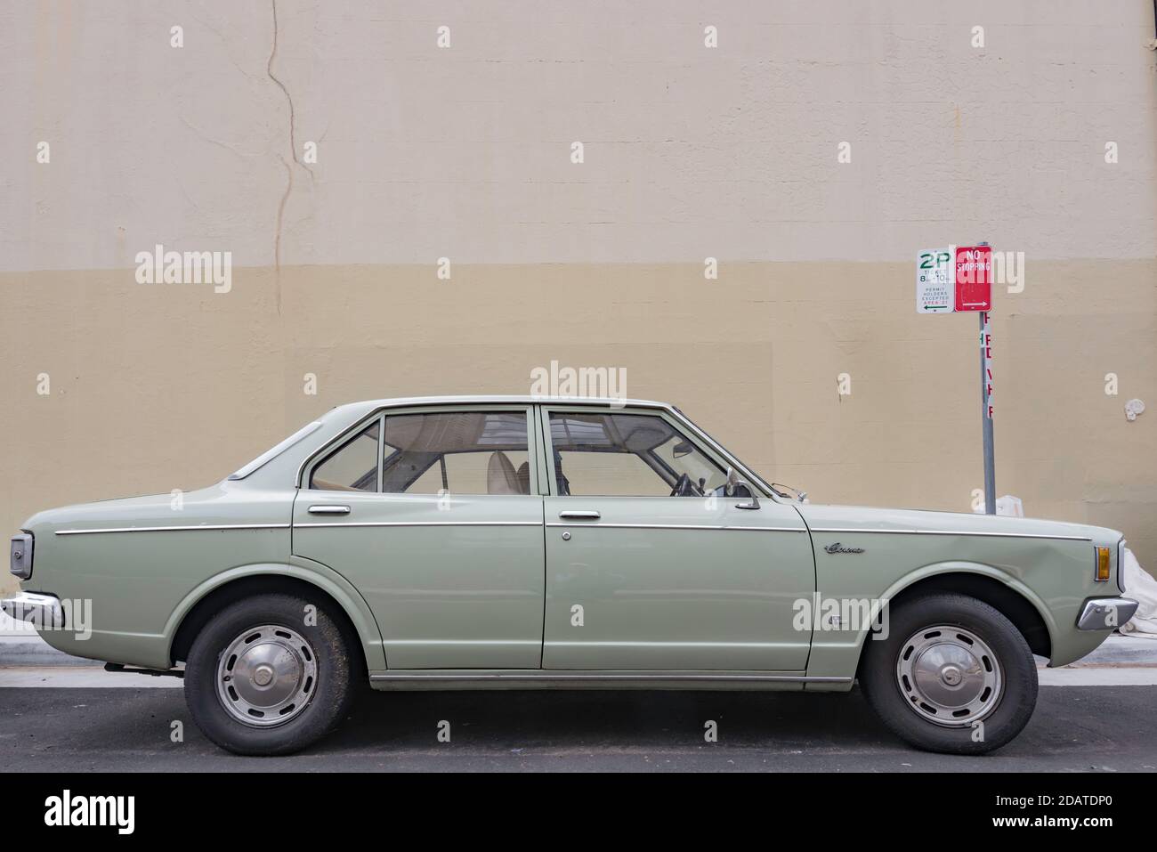 1973 toyota corona rt81 se sedan hi-res stock photography and images ...