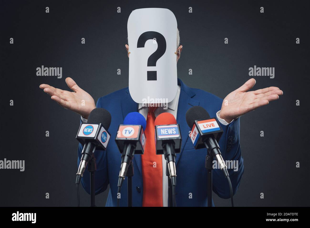 Hiding identity hi-res stock photography and images - Alamy